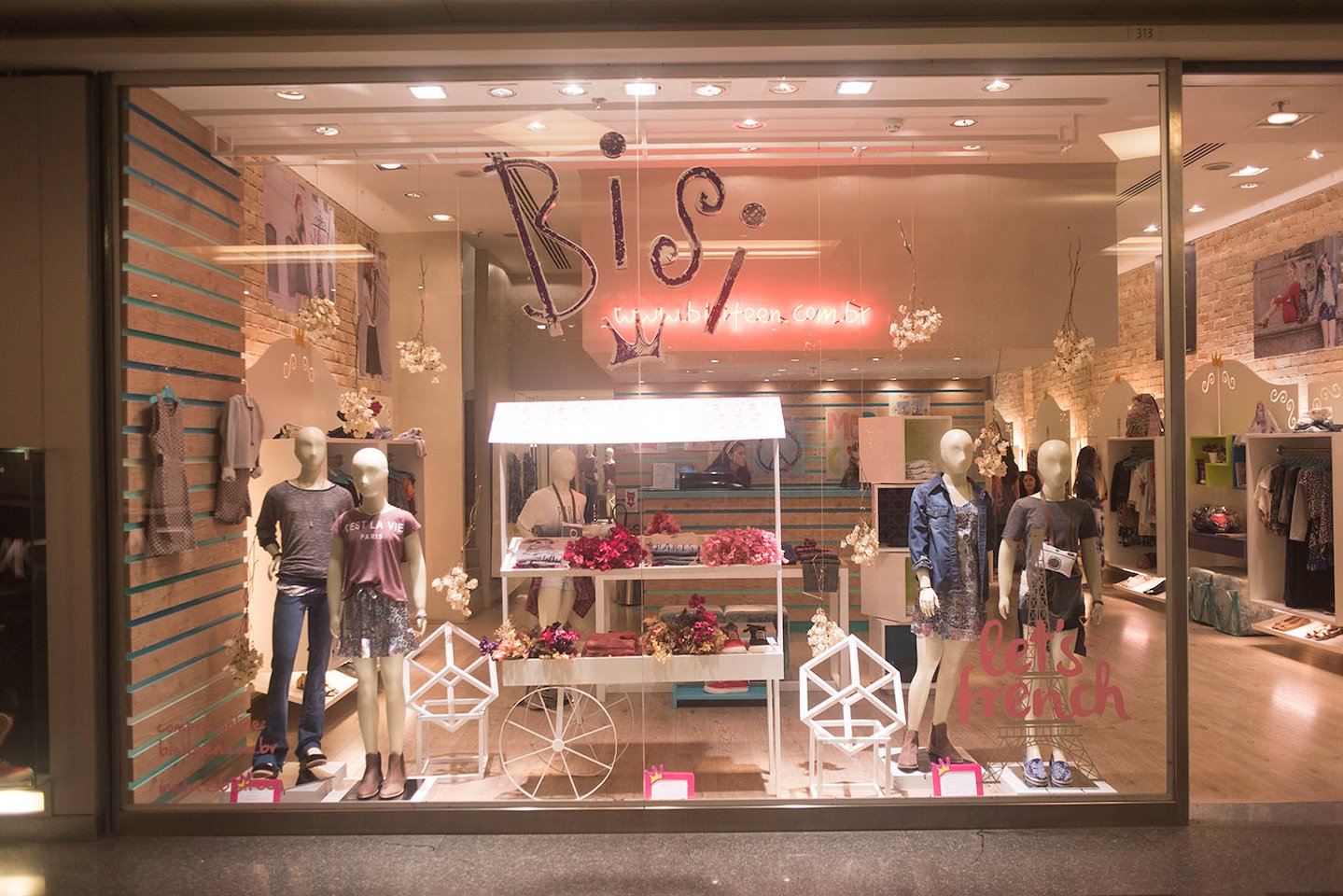 Curso de Visual Merchandising y Escaparatismo Curso de Visual Merchandising y Escaparatismo